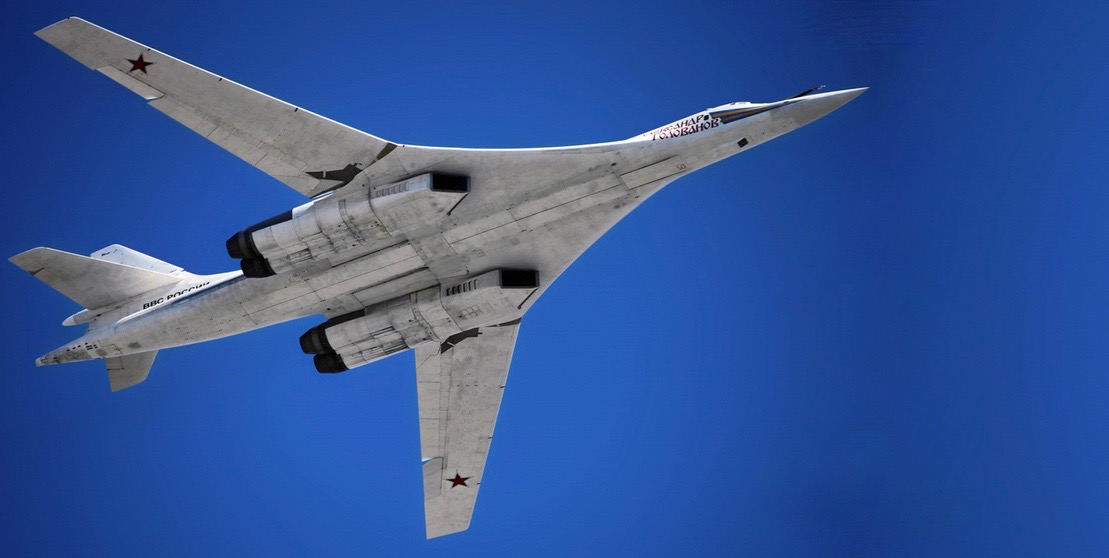 Russian Tu-160 Nuclear Capable Bombers Conduct Night Flight Over Indian ...