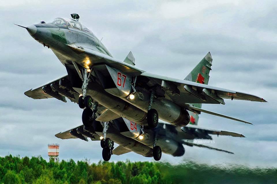 Russian and Serbian MiG-29 Fighters Fly Together in Joint BARS-2017 Drills