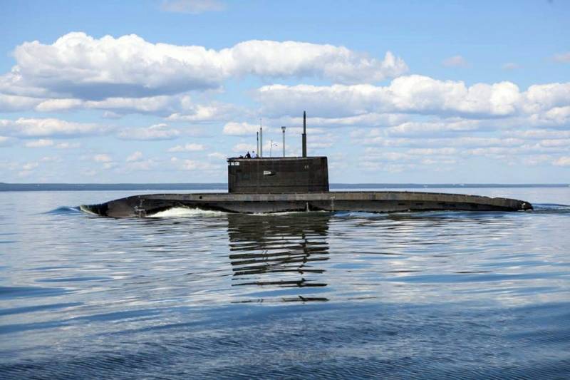 Russia's Kilo Class 'Black Hole' Submarines - What Makes Them So Dangerous