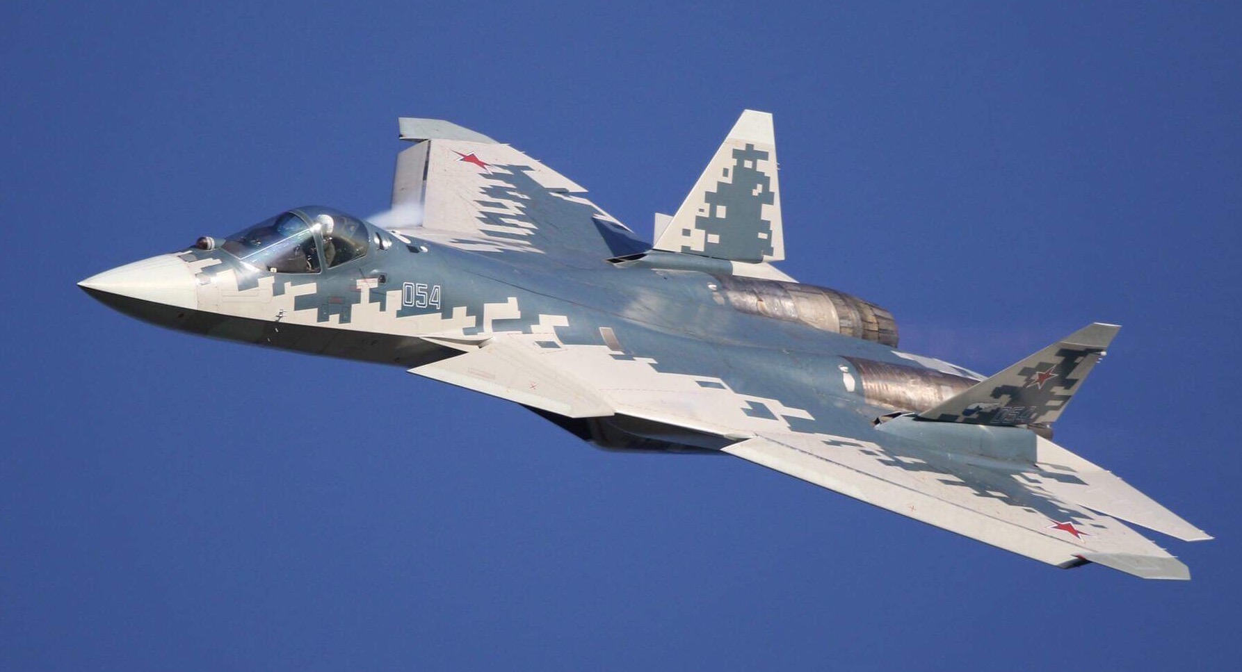 Russian Air Force Expecting Delivery of First Serially Produced Su-57 ...