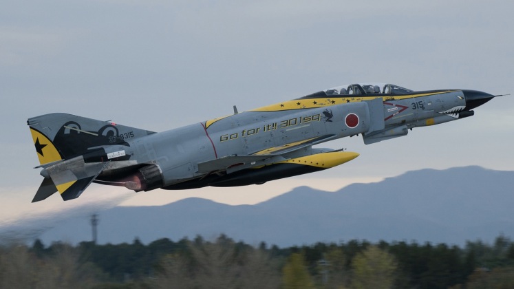 Japan Retires Last F-4 Phantom Jets After 48 Years in Service - Only ...