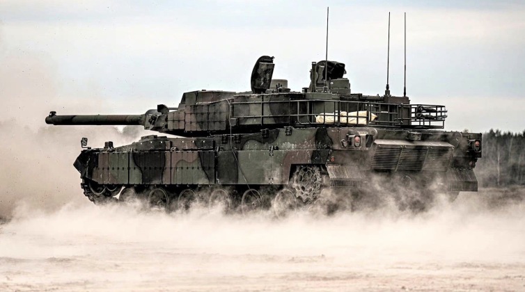 See NATO’s Most Dangerous Tank In Its First Ever Live Fire Drills: 1000 ...
