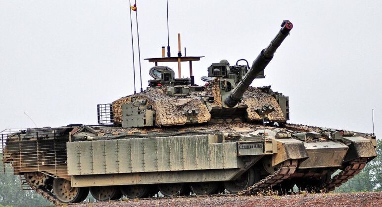 First British Challenger 2 Tank Destroyed in Combat in Ukraine ...