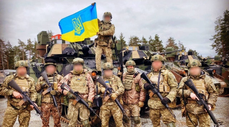 Ukraine Unsatisfied with American Bradley Fighting Vehicles After ...