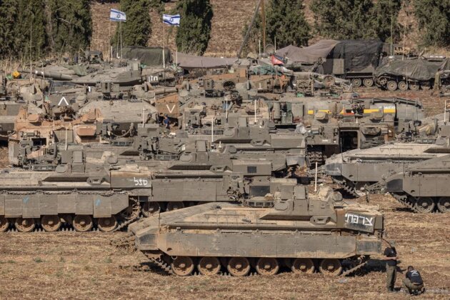 Israel Begins Invasion of Lebanon: Tanks, Artillery, Apaches and White ...
