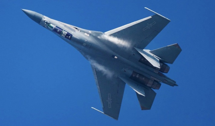 J-16 Fighter Filmed Flying Low Over Chinese Beach: Showing Off the New ...