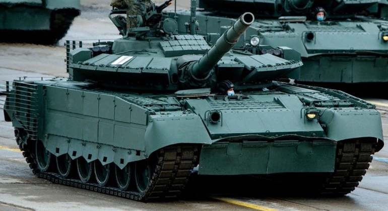T-80 Tank with Extreme Mobility Making Rapid Comeback in Russia’s Elite ...