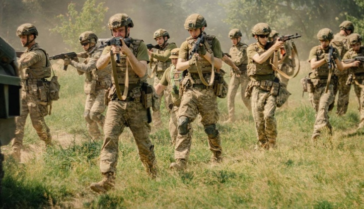 Russian Forces Use Buildings as Cover From Drones to Advance Into ...