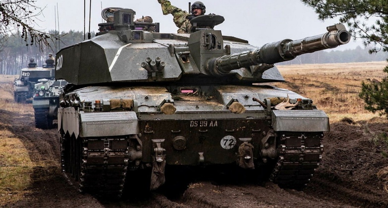 British Army Deploys Challenger 2 Heavy Tanks to Russia’s Borders For ...