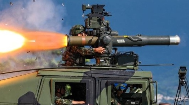 Republic of China Army Units Use U.S. Javelin and TOW Missiles to Repel ...